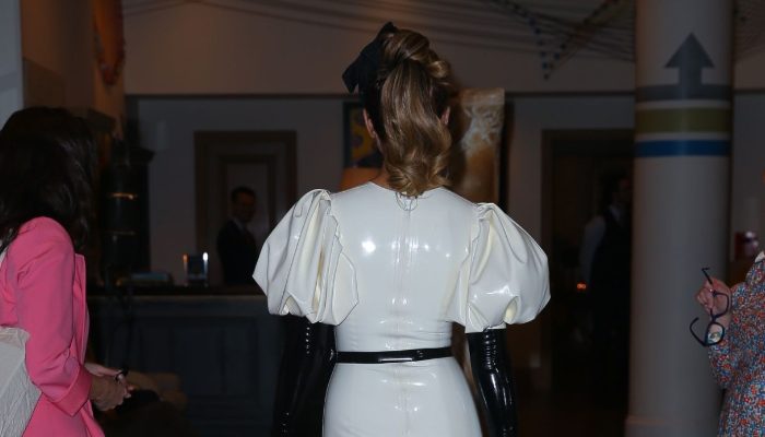 49-year-old actress Kate Beckinsale astonished everyone in a plastic ...